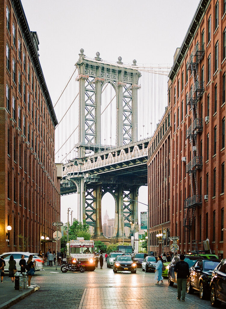 In-Depth Rolleiflex HY6 Mod2 Medium Format Camera Review